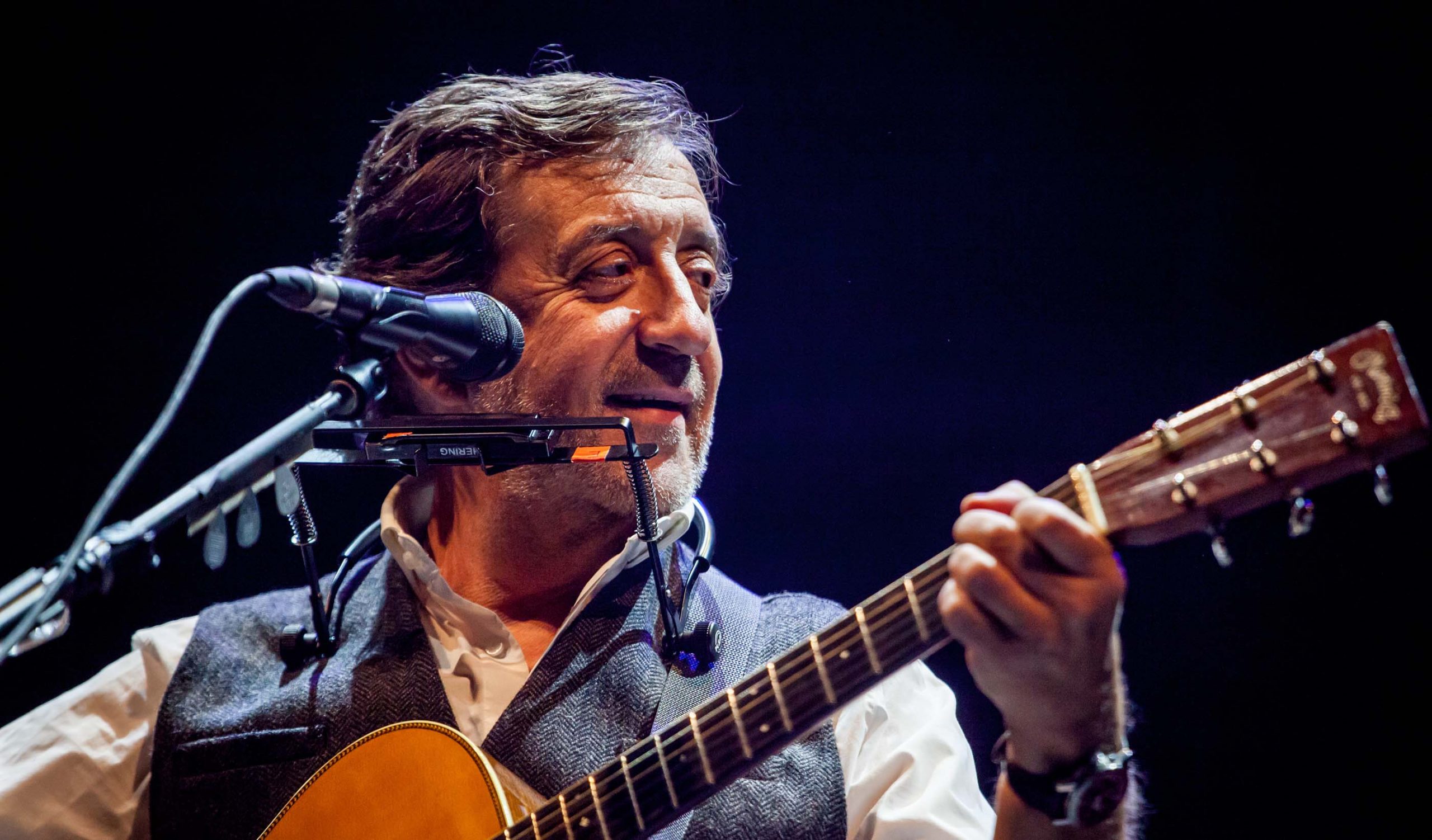 Rui Veloso celebra 45 anos de carreira com dois concertos em Lisboa e ...